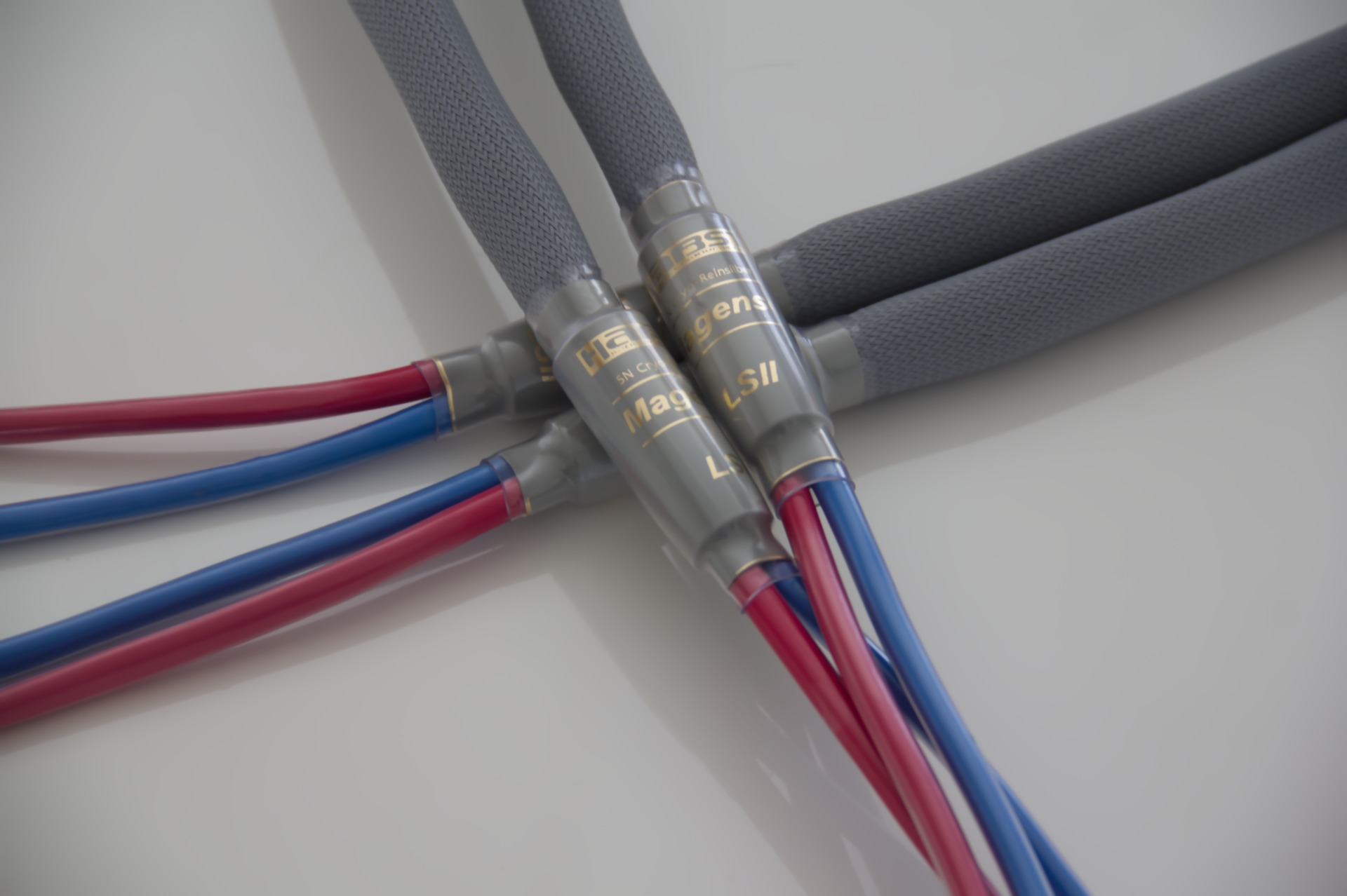 habst-speaker-cables